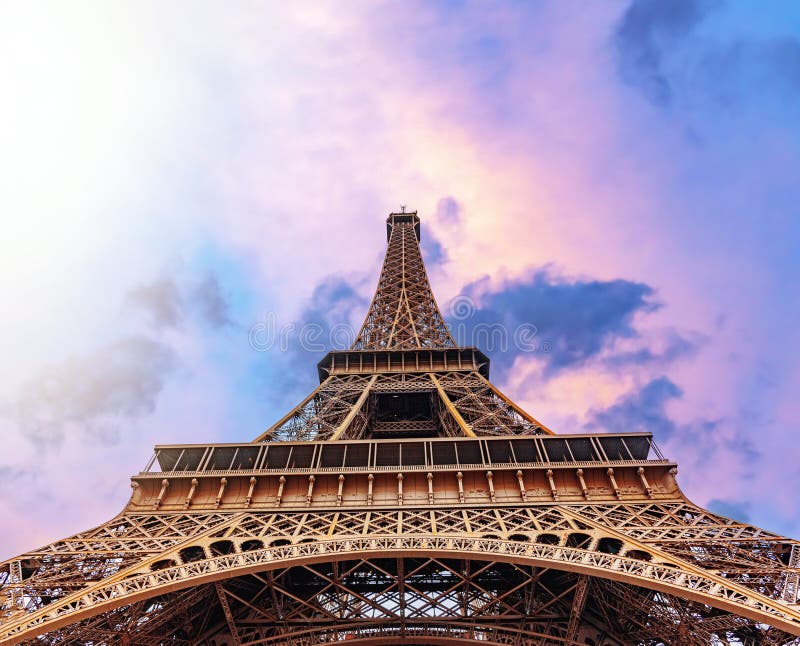 The Eiffel Tower in Paris Against the Backdrop of a Beautiful Sky ...