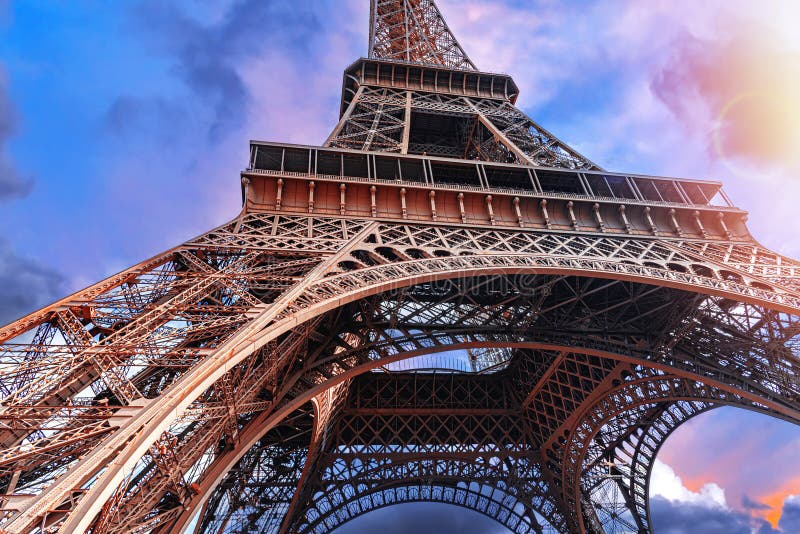 The Eiffel Tower in Paris Against the Backdrop of a Beautiful Sky ...