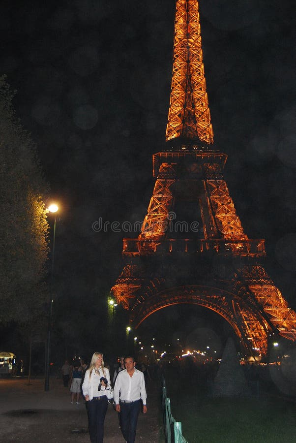 Eiffel Tower Paris editorial image. Image of europe, scene - 64902685