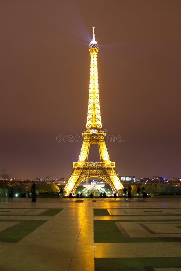 Eiffel Tower in Paris by Night. France Editorial Stock Image - Image of ...