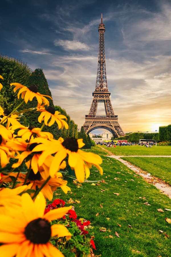 The Eiffel Tower in Paris at Sunset Stock Photo - Image of garden, love ...