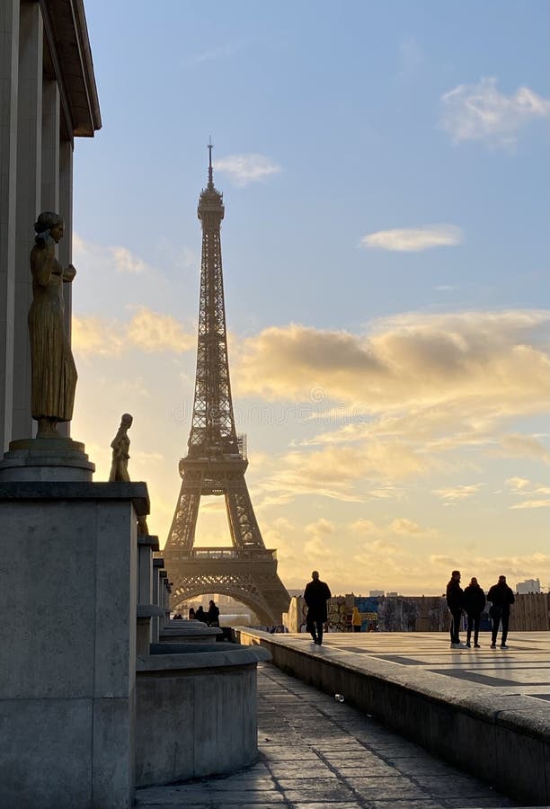 Eiffel Tower at Sunrise from Trocadero Square Editorial Stock Image ...