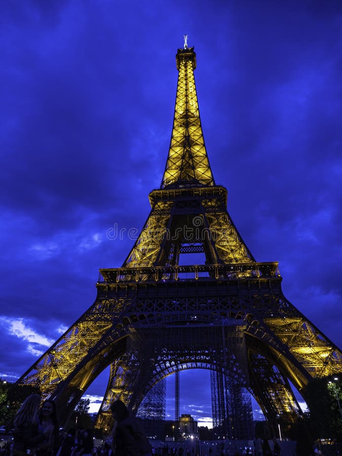 Eiffel Tower Tour ; La Tour Eiffel Paris - Night Vision Editorial Photo ...