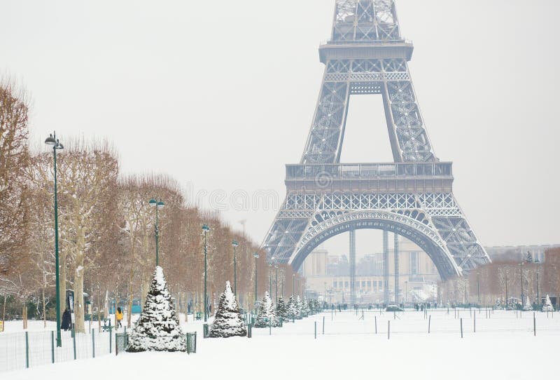 Eiffel tower at winter stock image. Image of paris, blizzard - 28749085