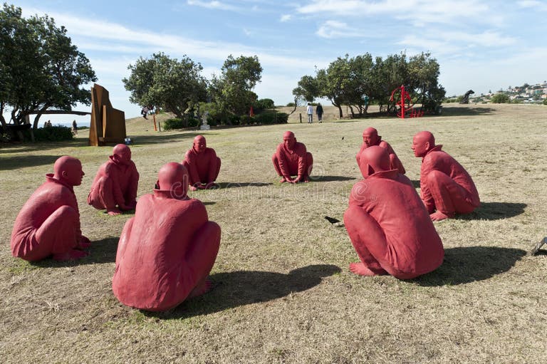 Eight Figures in Sculpture by the Sea Editorial Stock Photo - Image of ...