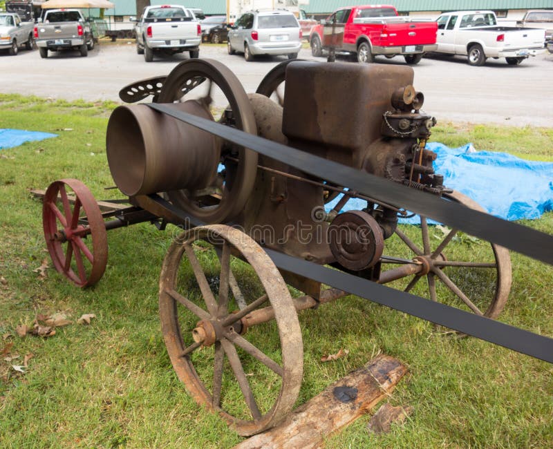 Ein Altmodischer Gasmotor an Einem Sommer Angemessen in Kentucky ...