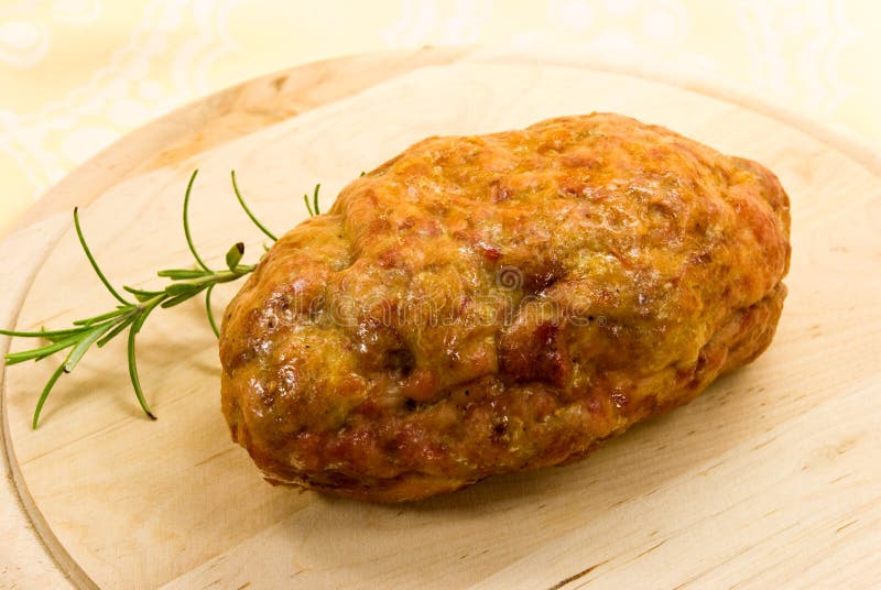 Fein Gehacktes Rotes Fleisch Mit Zwiebeln Auf Einer Usbekplatte ...