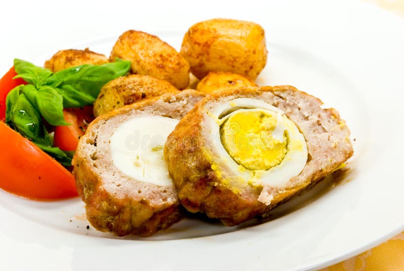 Ein Fein Gehacktes Von Misch Fleisch-gebraten Stockbild - Bild von ...