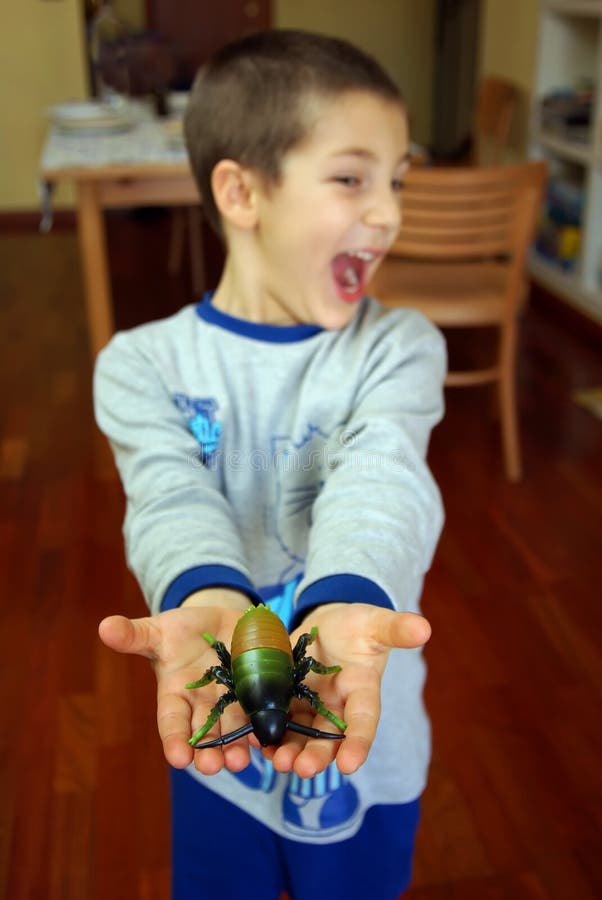 Ein Kind hat Angst stockfoto. Bild von gesichter, leute - 3995076