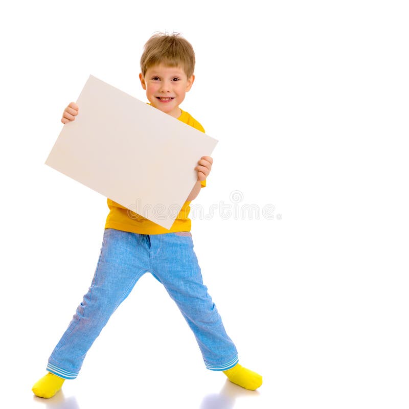 Ein Kleiner Junge Schaut Von Hinten Eine Leere Fahne Stockbild - Bild ... Ein Kleiner Junge Schaut Von Hinten Eine Leere Fahne Stockbild - Bild ...