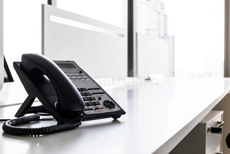 Büro-Telefon stockfoto. Bild von telekommunikation, bildschirmanzeige ...