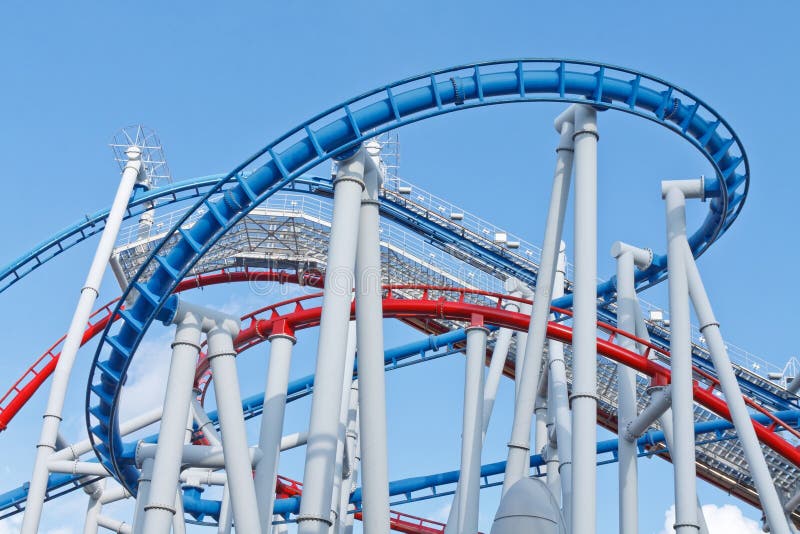 Achterbahn in Universal Studios, Osaka Japan Redaktionelles Foto - Bild ...