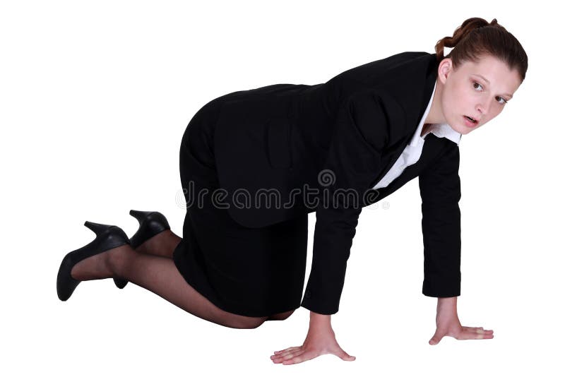 Eine Geschäftsfrau Auf Allen Fours Stockbild Bild Von Hoch