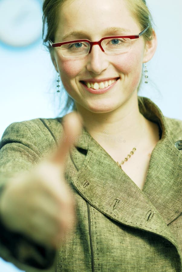 Eine Hand heraus anhalten stockbild. Bild von anhalten - 3934987