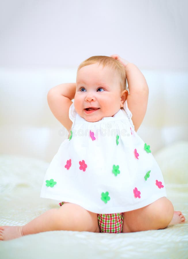 Eine Jahre alte Baby stockbild. Bild von stirnband, porträt - 27471835