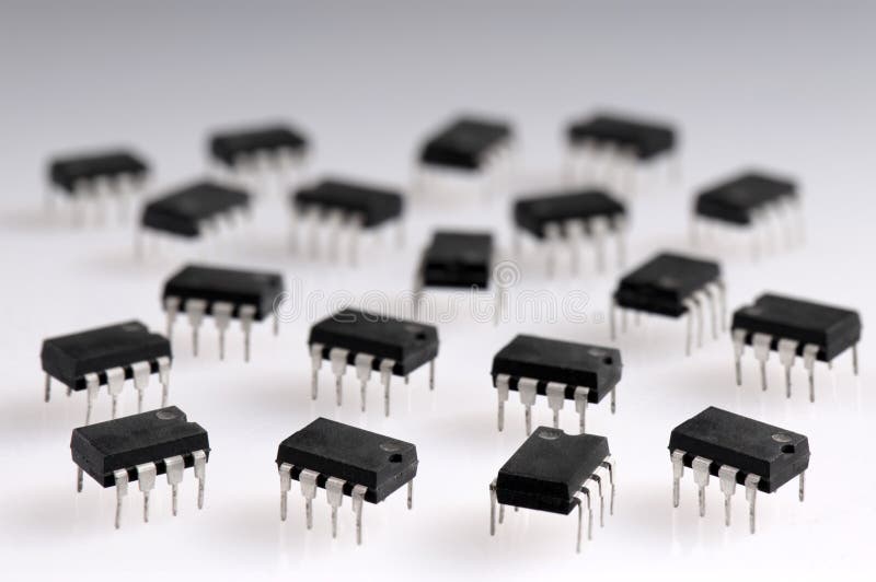 Stapel Mikrochips stockbild. Bild von prozessor, haufen - 5735559