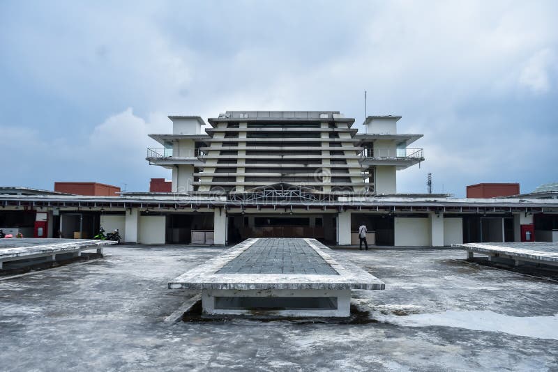El Antiguo Edificio De La Ciudad. Kalianget Wonosobo Central Java ...