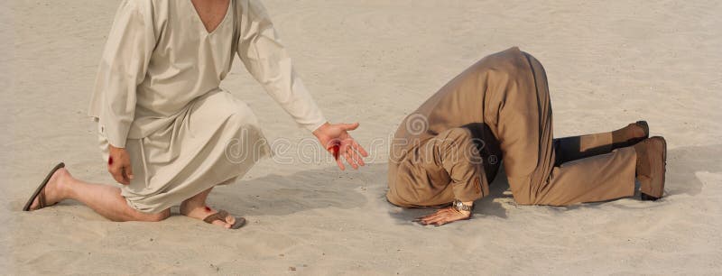 El Ateo Del Hombre Lanza Todas Las Religiones En La Basura Foto de ...