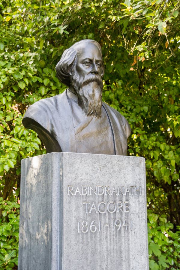 Estatua De Rabindranath Tagore En La Plaza Gigante De La Literatura ...