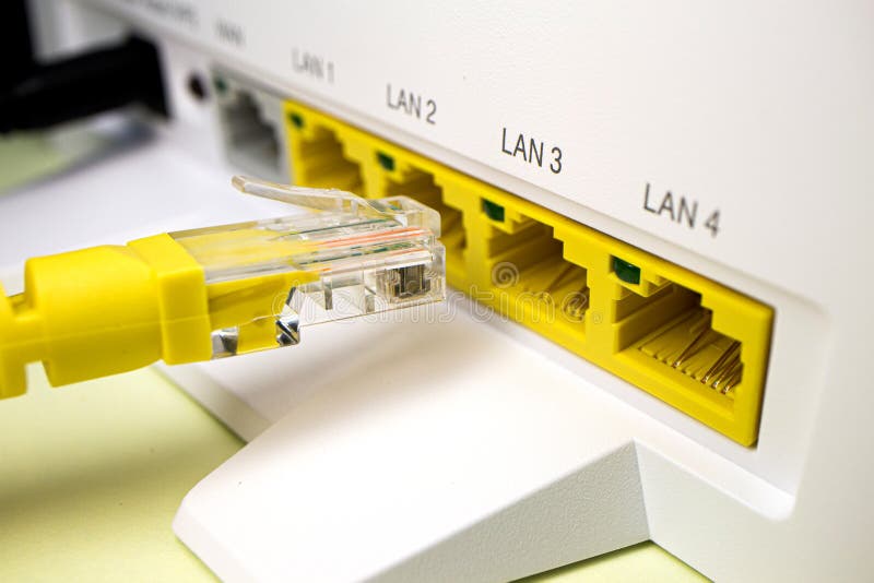 Cable Lan Con Par De Conectores Rj45 De Cables De Bobina Amarillo Y ...