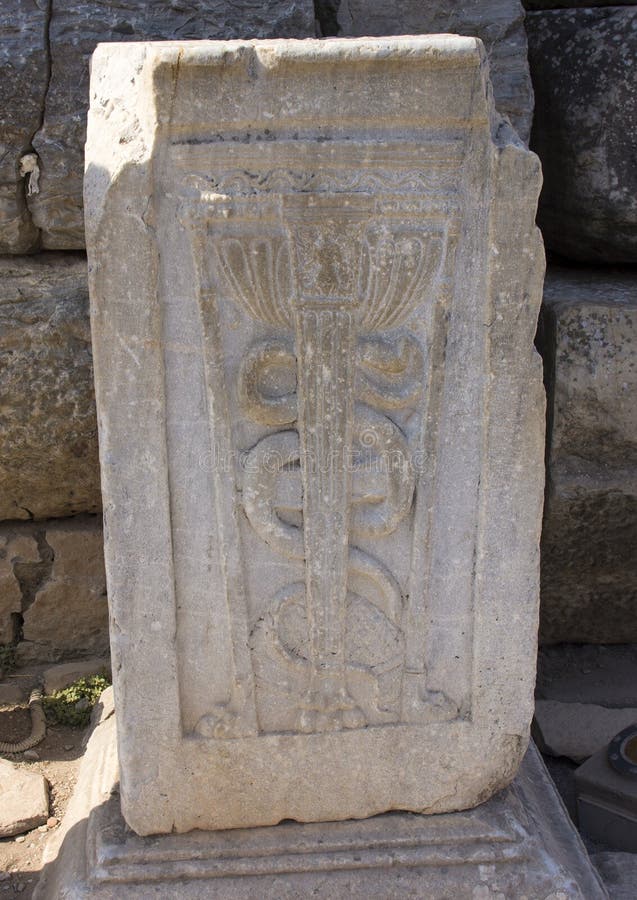 El caduceo en Ephesus fotografía editorial. Imagen de magia - 89381357