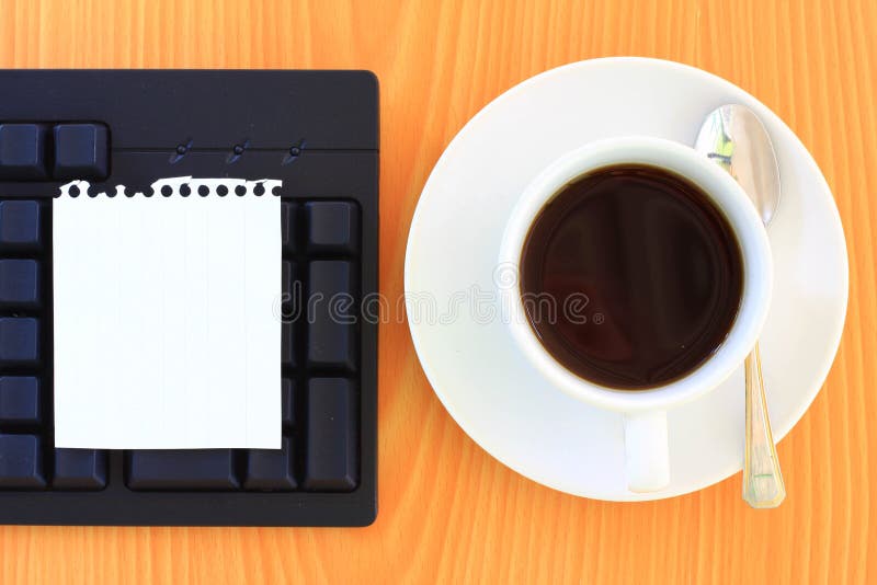 El café recuerda imagen de archivo. Imagen de oscuro - 19836039