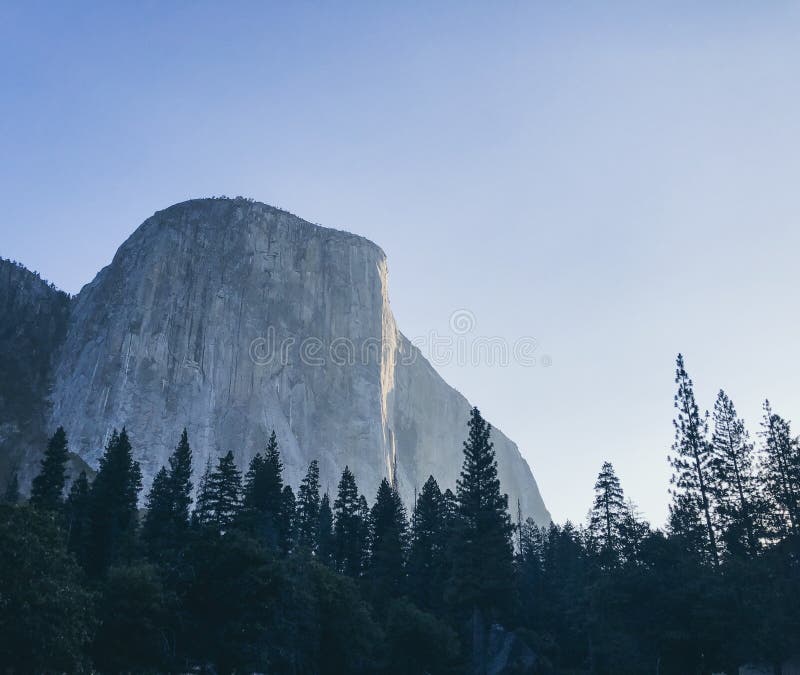 El Capitan and the Morning Sun Stock Image - Image of hiking, morning ...