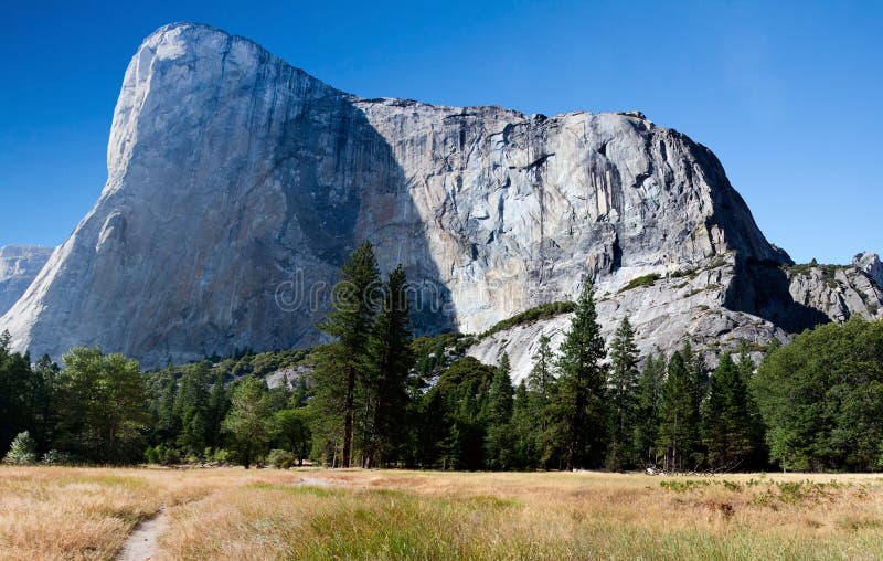 El Capitan Mountain Yosemite Stock Photo - Image of national, mountains ...