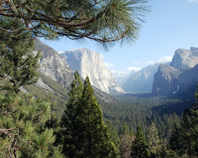 El Capitan from Tunnel View Stock Image - Image of capitan, dome: 1915075