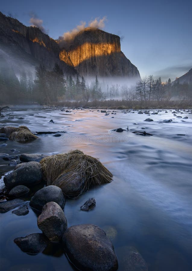 El Capitan at Winter Sunset Stock Photo - Image of park, valley: 135340474