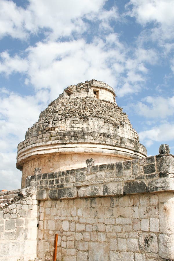 Observatorio En Chichen Itza Imagen de archivo - Imagen de chichen ...