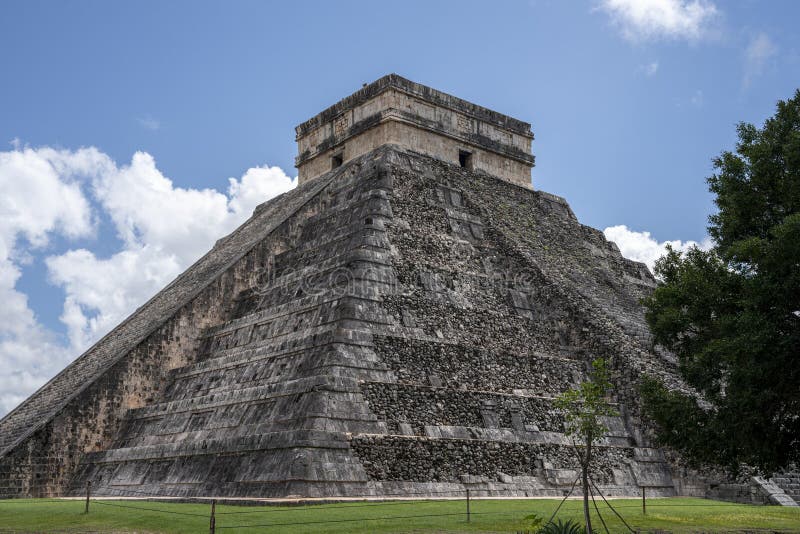 Mexico - Yucantan Peninsula - Chichen Itza - El Castillo Kukulcan ...