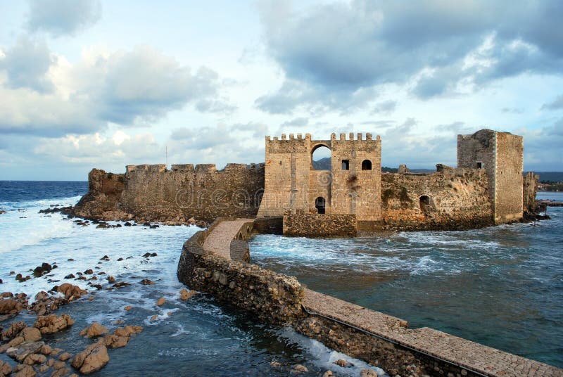 El Castillo De Methoni En La Ciudad Portuaria De Methoni Imagen de ...