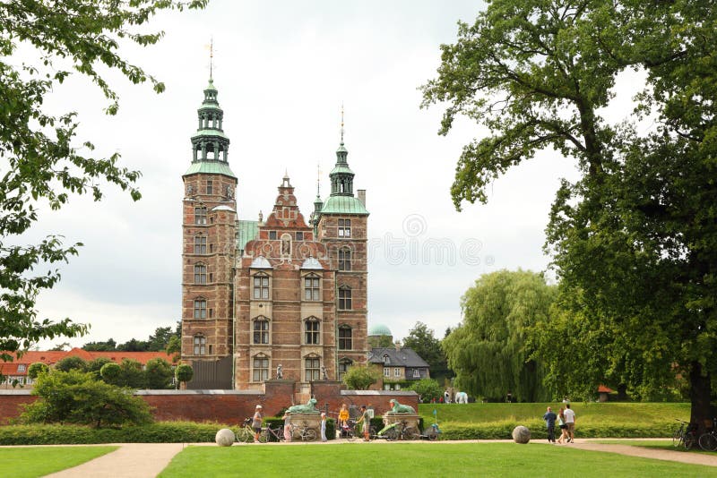 El Castillo De Rosenborg Es Castillo Situado En Copenhague Imagen de ...
