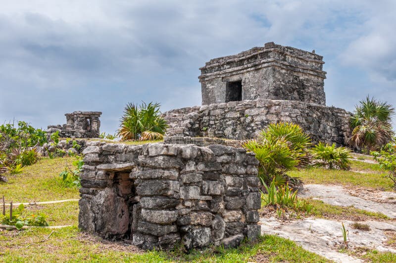 El Castillo En Las Ruinas De Tulum, Quintana Roo Foto de archivo ...