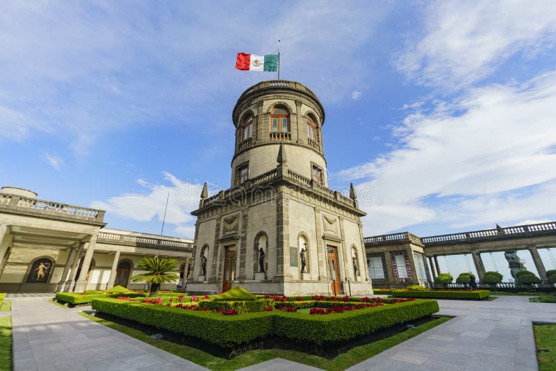 Castillo De Chapultepec - Ciudad De México, México Foto de archivo ...