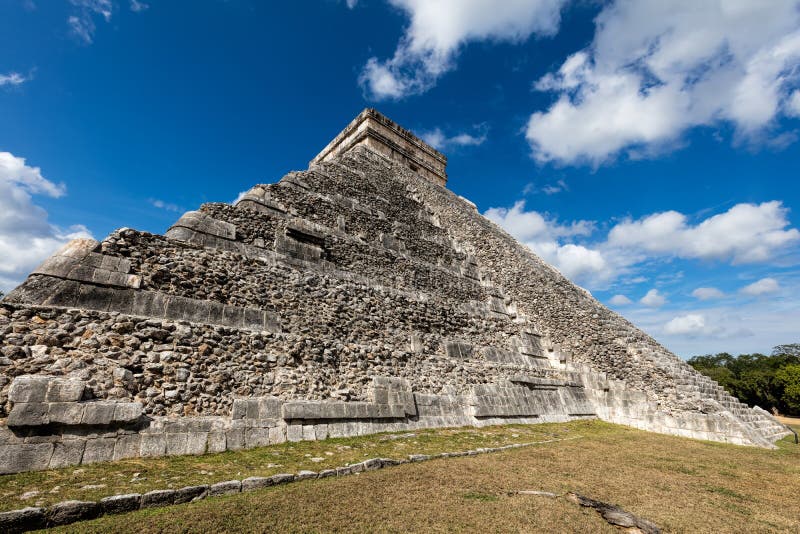 Pyramid El Castillo the Castle in Tulum Stock Photo - Image of tulum ...