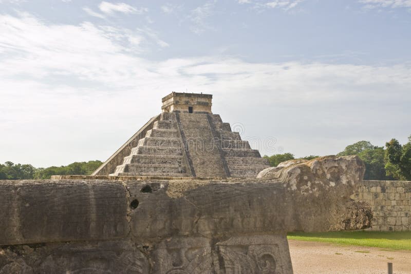 El Castillo Pyramid in Chichen Itza Stock Image - Image of mexico ...