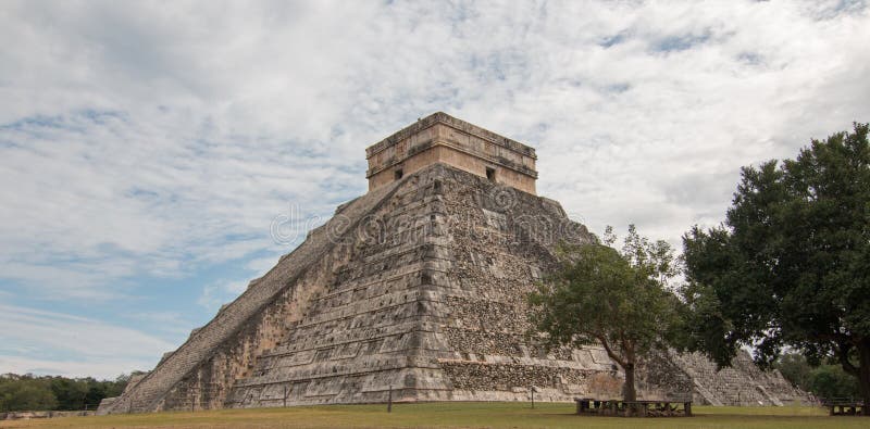 El Castillo Temple Kukulcan Pyramid at Mexico S Chichen Itza Mayan ...