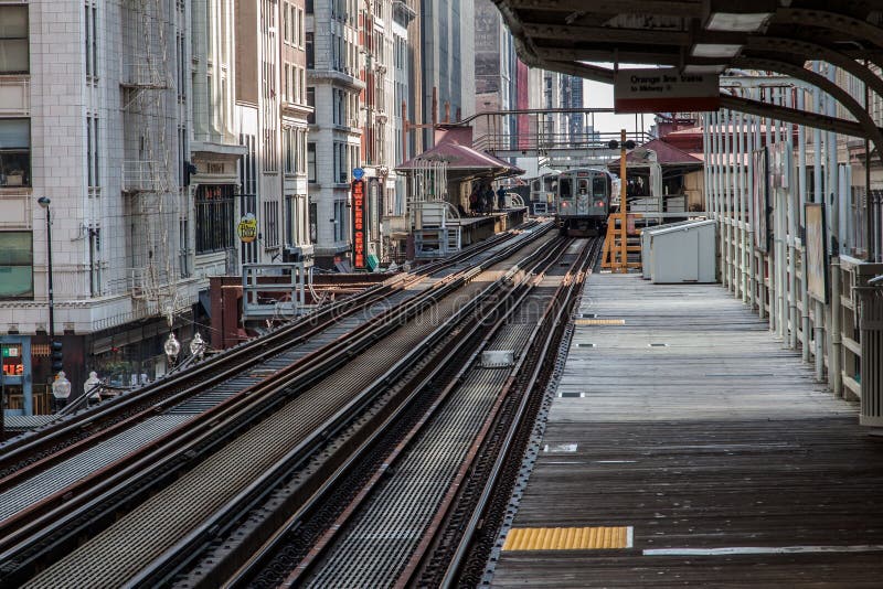 The El in Chicago editorial image. Image of illinois - 28634995