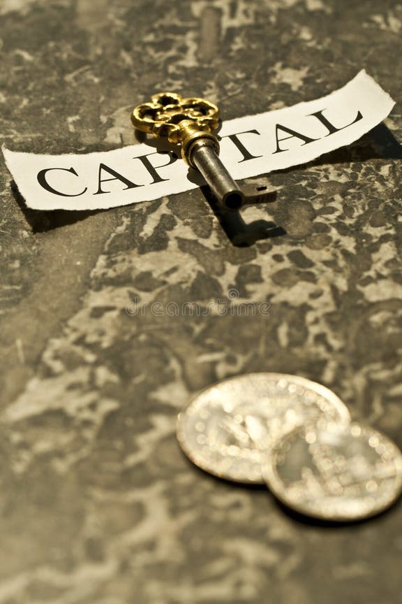 El clave al capital foto de archivo. Imagen de monedas - 19678006