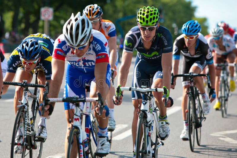 El competir con de Peloton imagen de archivo editorial. Imagen de final ...