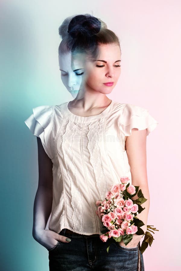 El concepto de dualidad imagen de archivo. Imagen de cara - 114505021