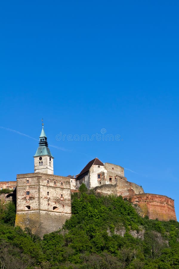 El conjeturar del castillo imagen de archivo. Imagen de iglesia - 25218485