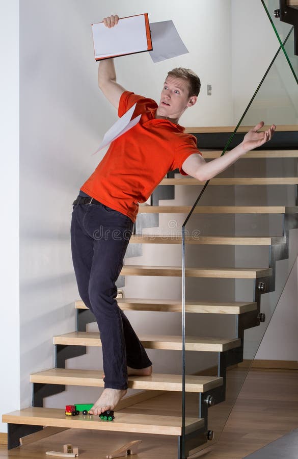 El Deslizarse En Un Juguete Foto de archivo - Imagen de pasos, interior ...