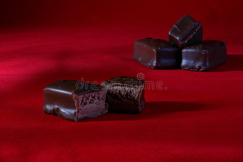 El dulce del corte foto de archivo. Imagen de dulce, rojo - 11789054