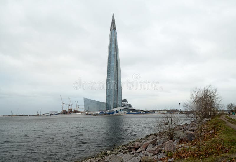 El Edificio Del Okhta-centro Fotografía editorial - Imagen de azul ...