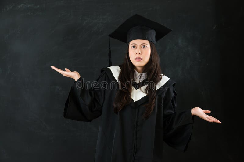El Escolar Graduado Hermoso Elige Foto de archivo - Imagen de logro ...