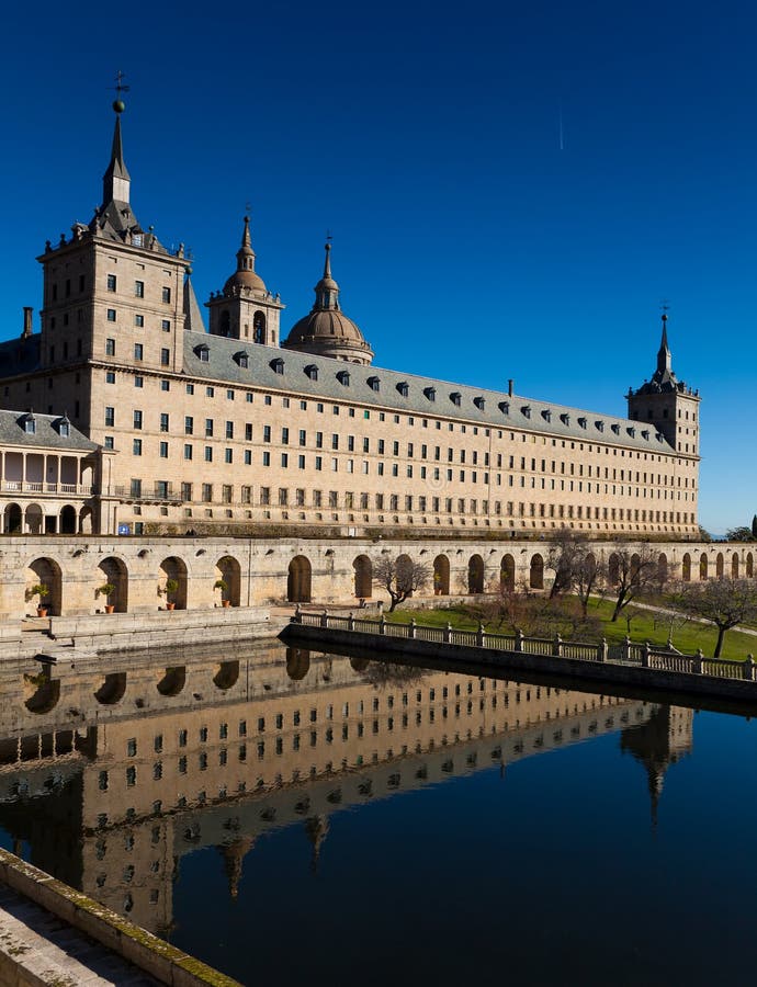 El Escorial stock photo. Image of color, landscape, escorial - 17909442