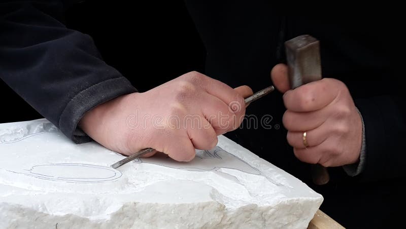 El esculpir de mármol foto de archivo. Imagen de blanco - 51788642